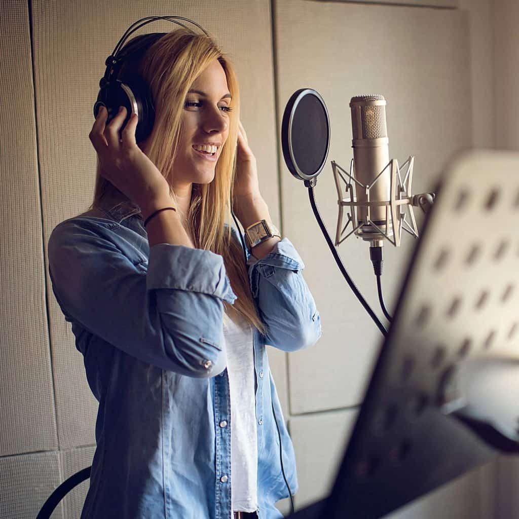 Best Mic Isolation Shields reviewed: Budget to Professional Studio